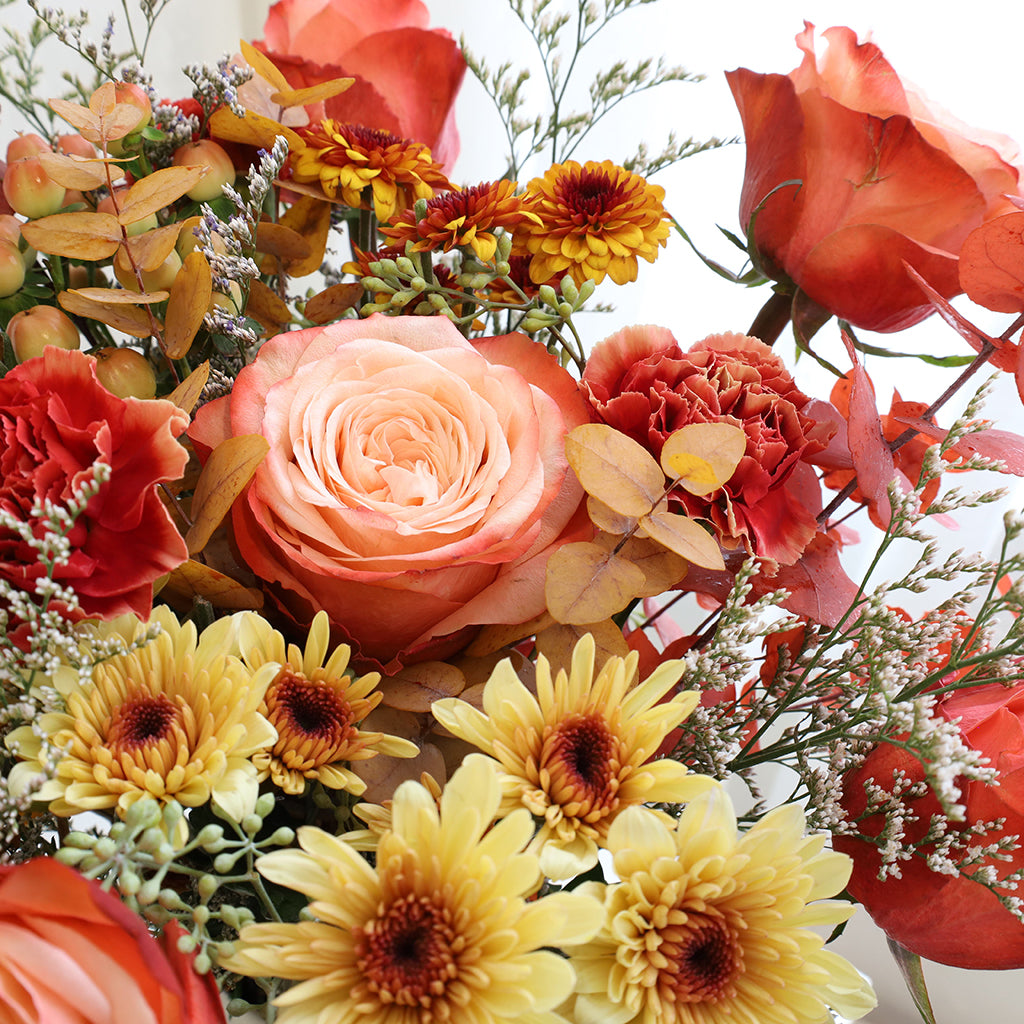 Hannah Arrangement by Secret Garden Rose – Secret Garden Rose Inc